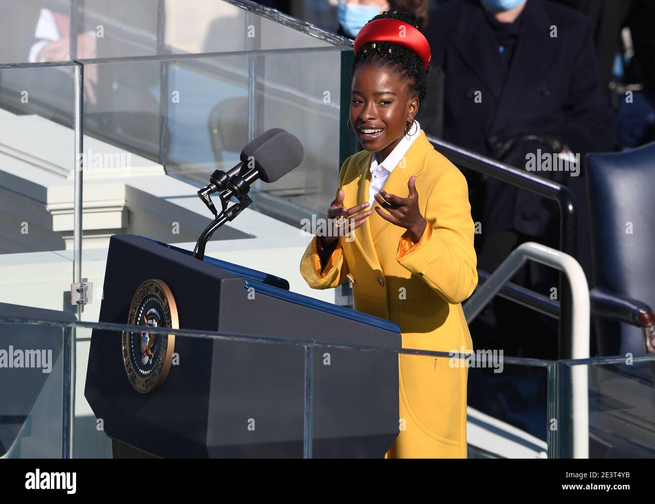 Amanda gorman hi-res stock photography and images - Alamy