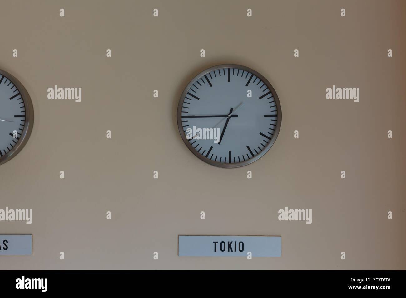 Aged wooden wall clocks hi-res stock photography and images - Alamy