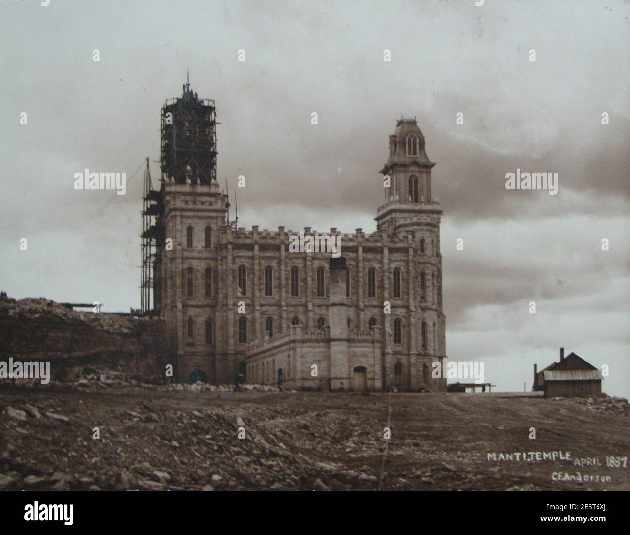 Manti Utah Temple in construction Stock Photo - Alamy