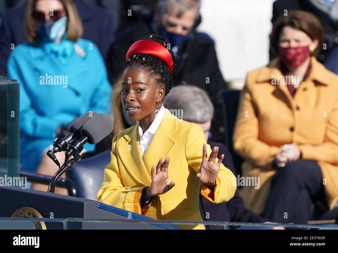 Amanda gorman biden inauguration hi-res stock photography and images ...