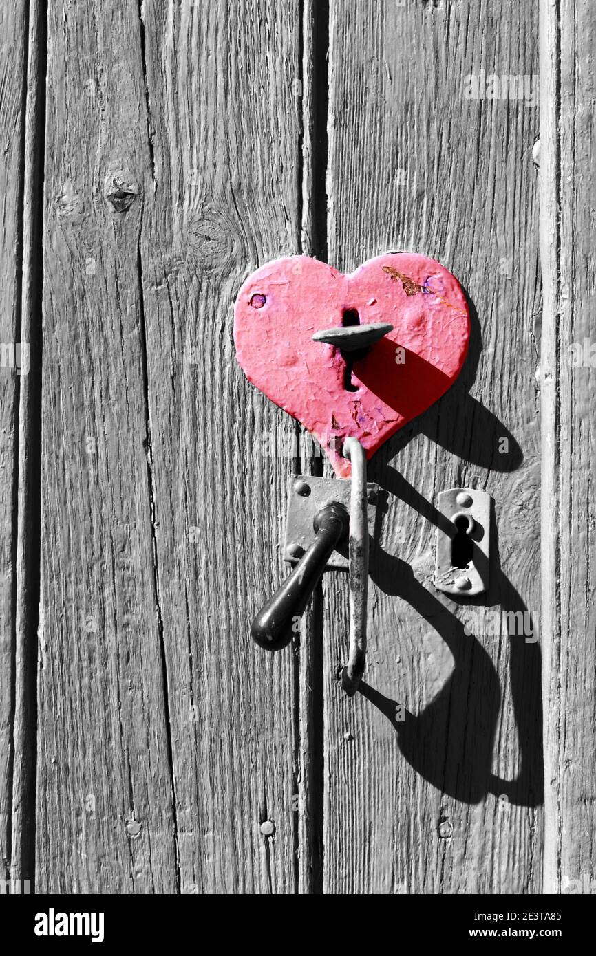 Wooden Heart Lock