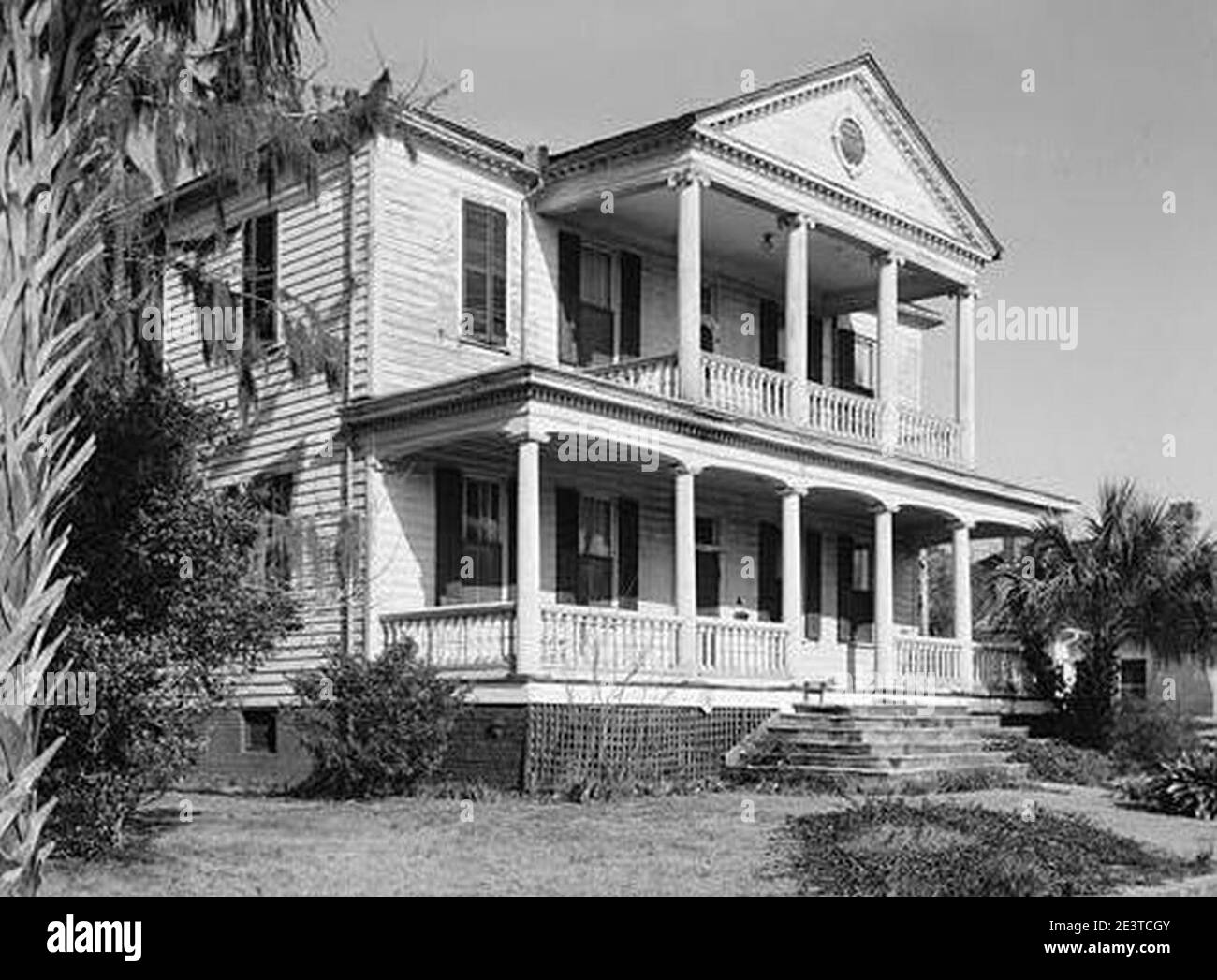 Man about house Black and White Stock Photos & Images - Alamy