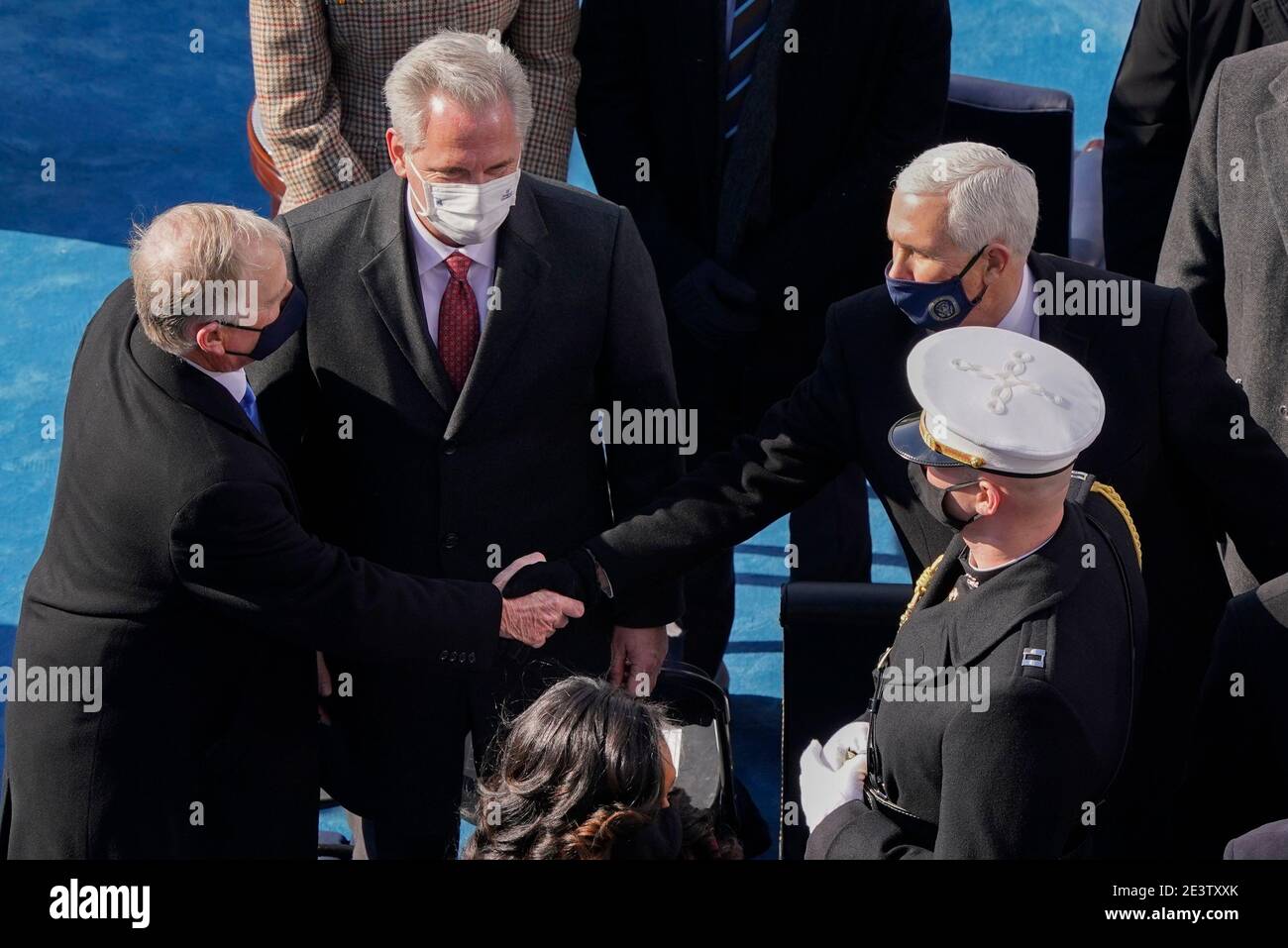 Washington, DC. 20th Jan, 2021.Former Vice President Dan Quayle, left ...