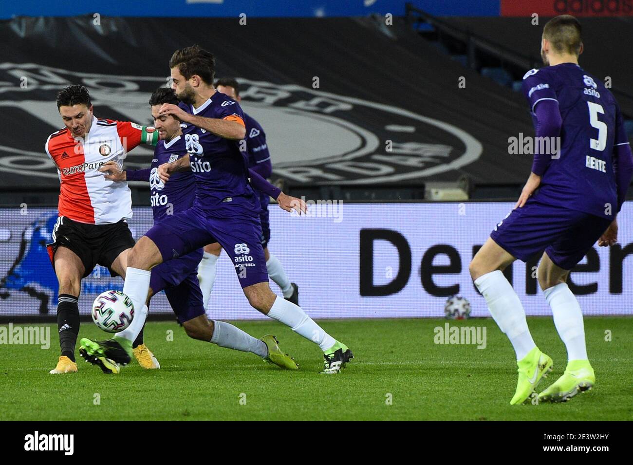 Steven robin hi-res stock photography and images - Alamy