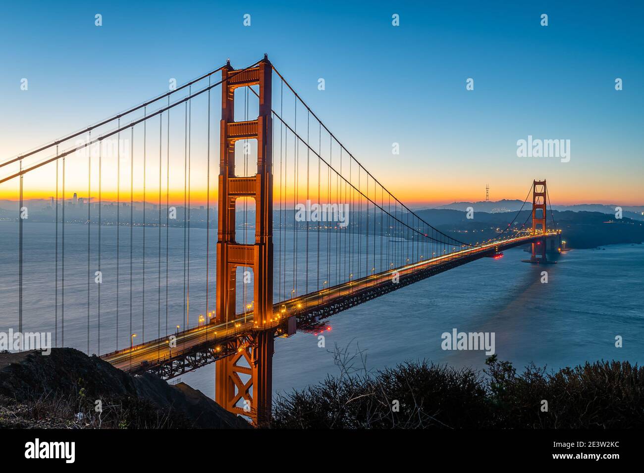 San Francisco Sunrise from Battery Spencer Stock Photo - Alamy