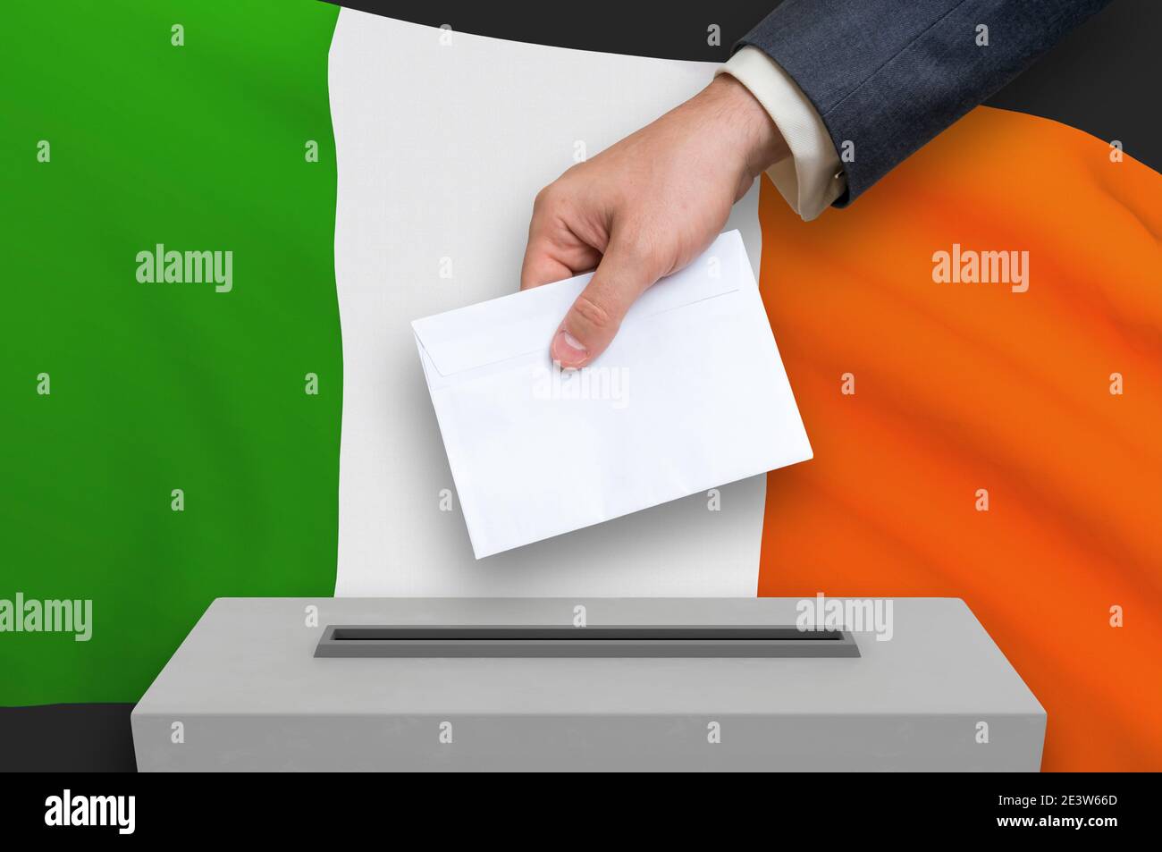 Voting ballot box republic of ireland hi-res stock photography and ...