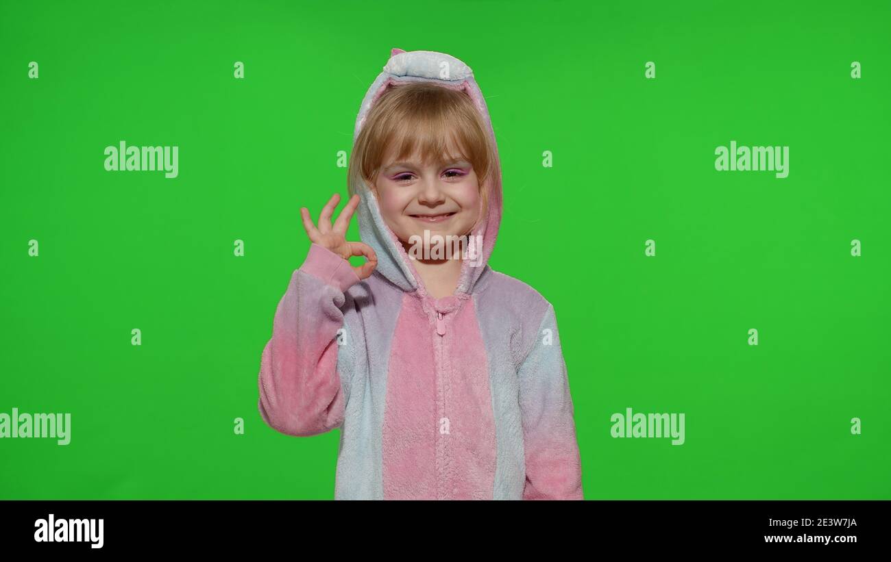 Chroma key sign hi-res stock photography and images - Alamy