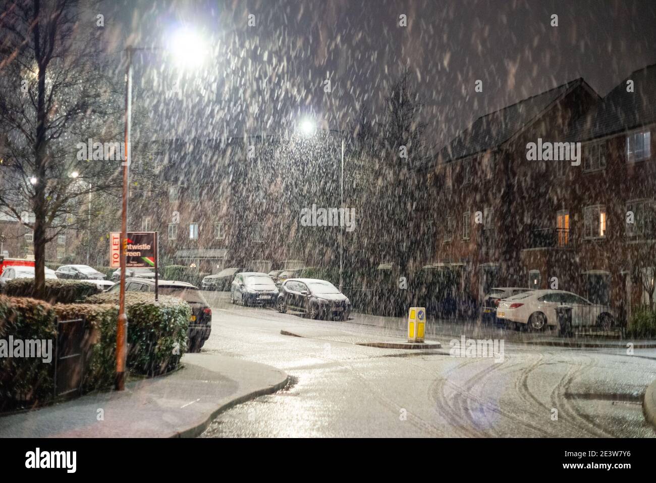 Falling parts hi-res stock photography and images - Alamy