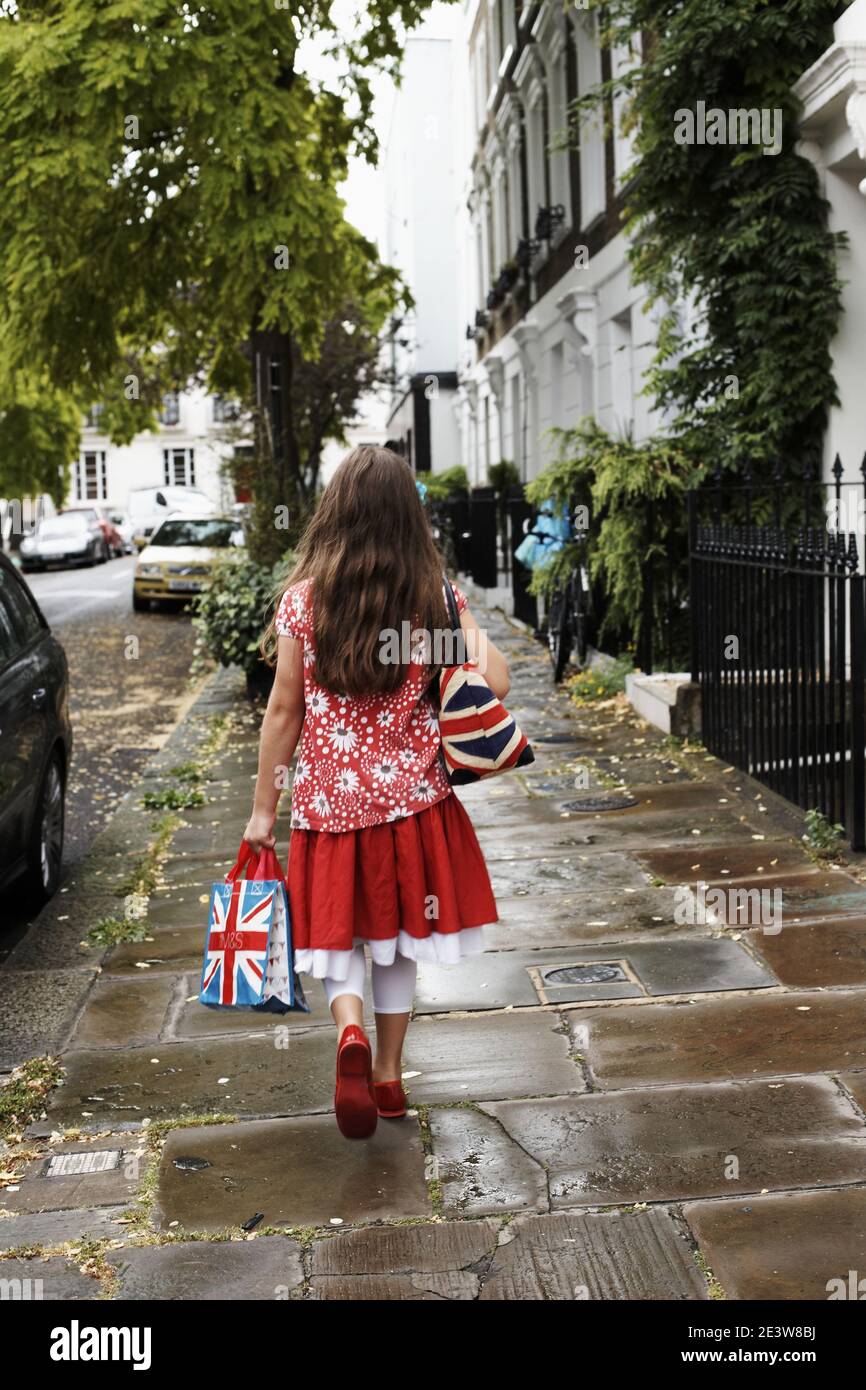 Back streets of london hi-res stock photography and images - Alamy