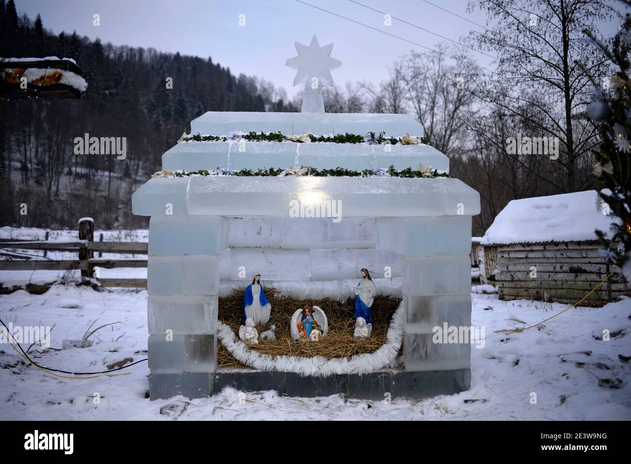 Encased structure hi-res stock photography and images - Alamy