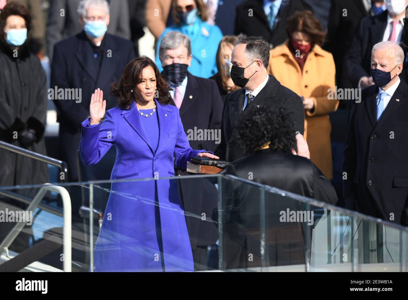 Vice president o hi-res stock photography and images - Alamy