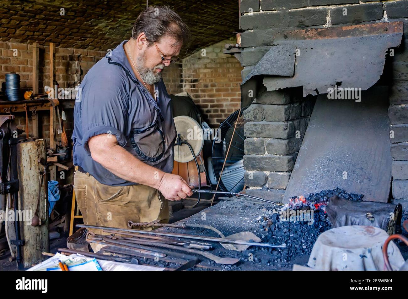 Ralph oalmann hi-res stock photography and images - Alamy