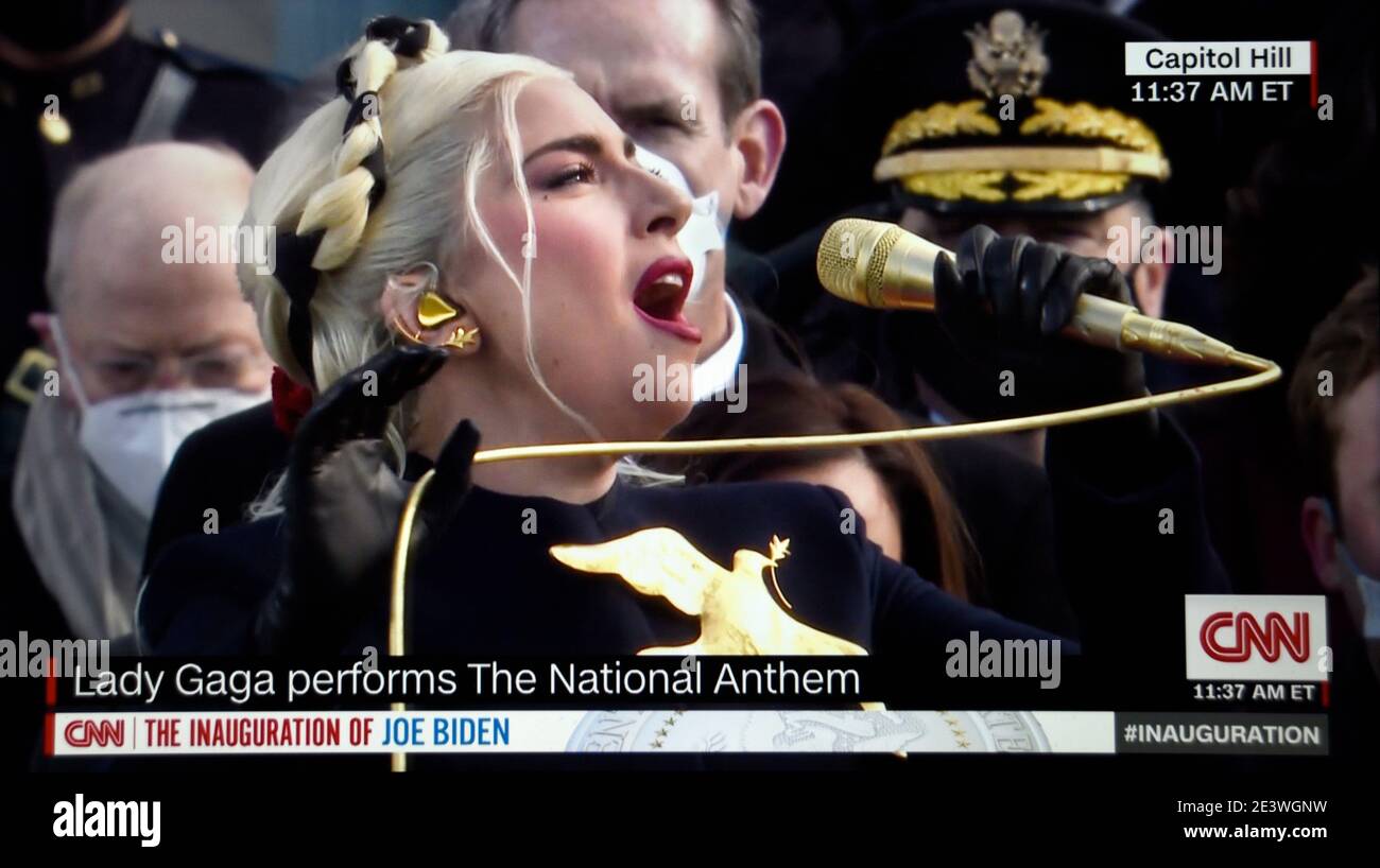 Lady gaga performing 2021 hi-res stock photography and images - Alamy