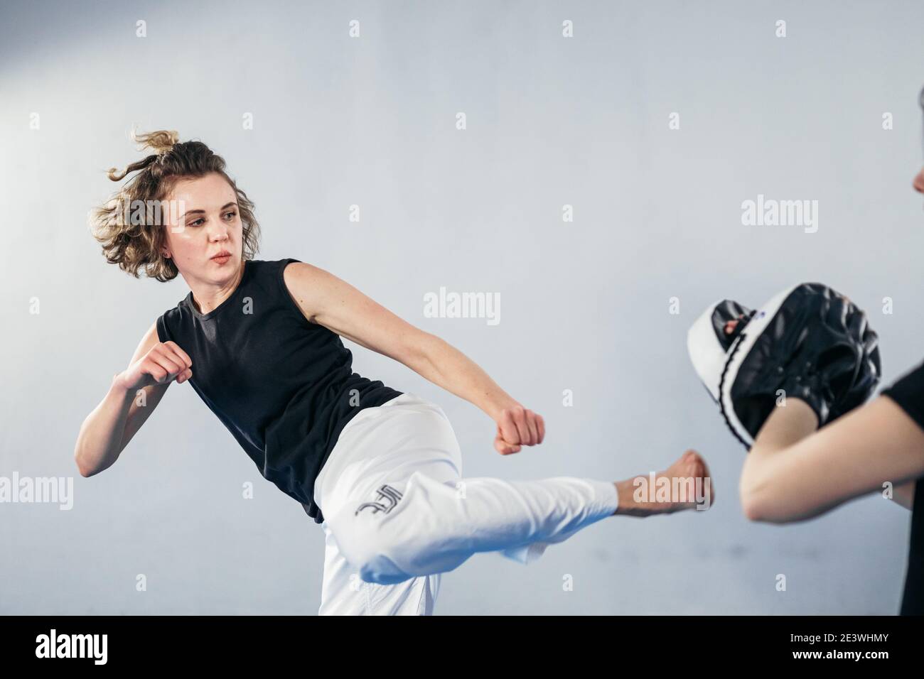 Woman leg kick thai girl hi-res stock photography and images - Alamy