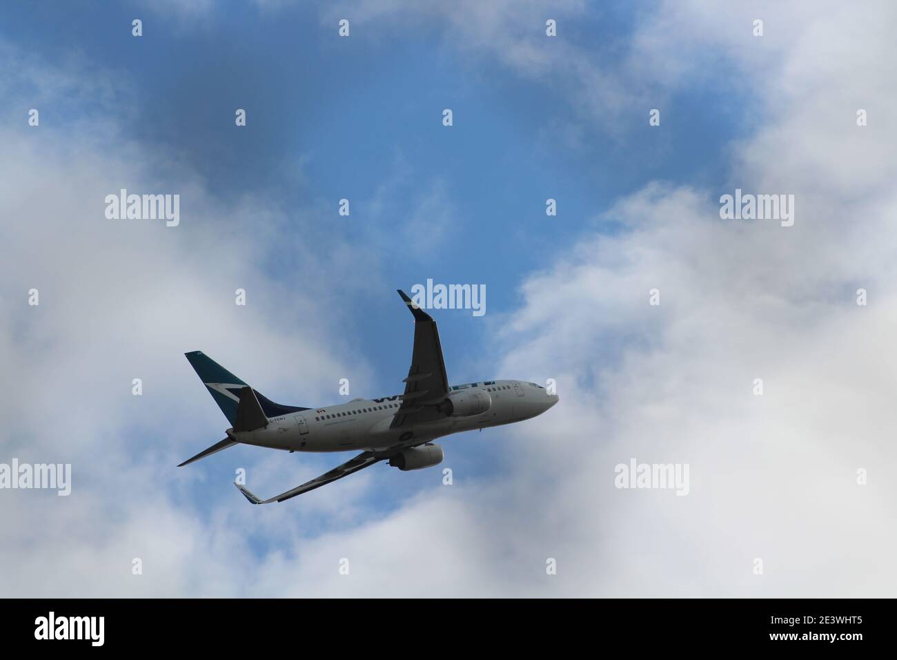 WestJet b737 taking off from Toronto Pearson Airport Stock Photo - Alamy