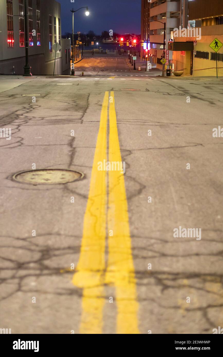 Detroit, Michigan - A deserted downtown street Stock Photo - Alamy