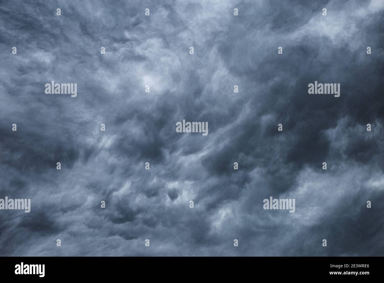 Storm clouds bad weather. Dark storm cloud sky Stock Photo - Alamy