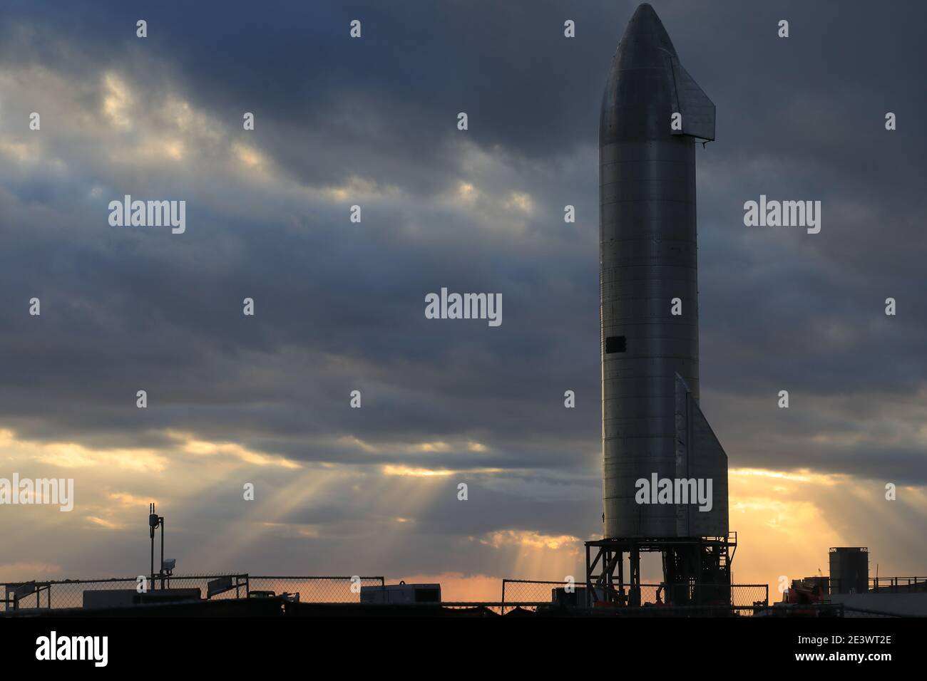 Launchpad hi-res stock photography and images - Alamy