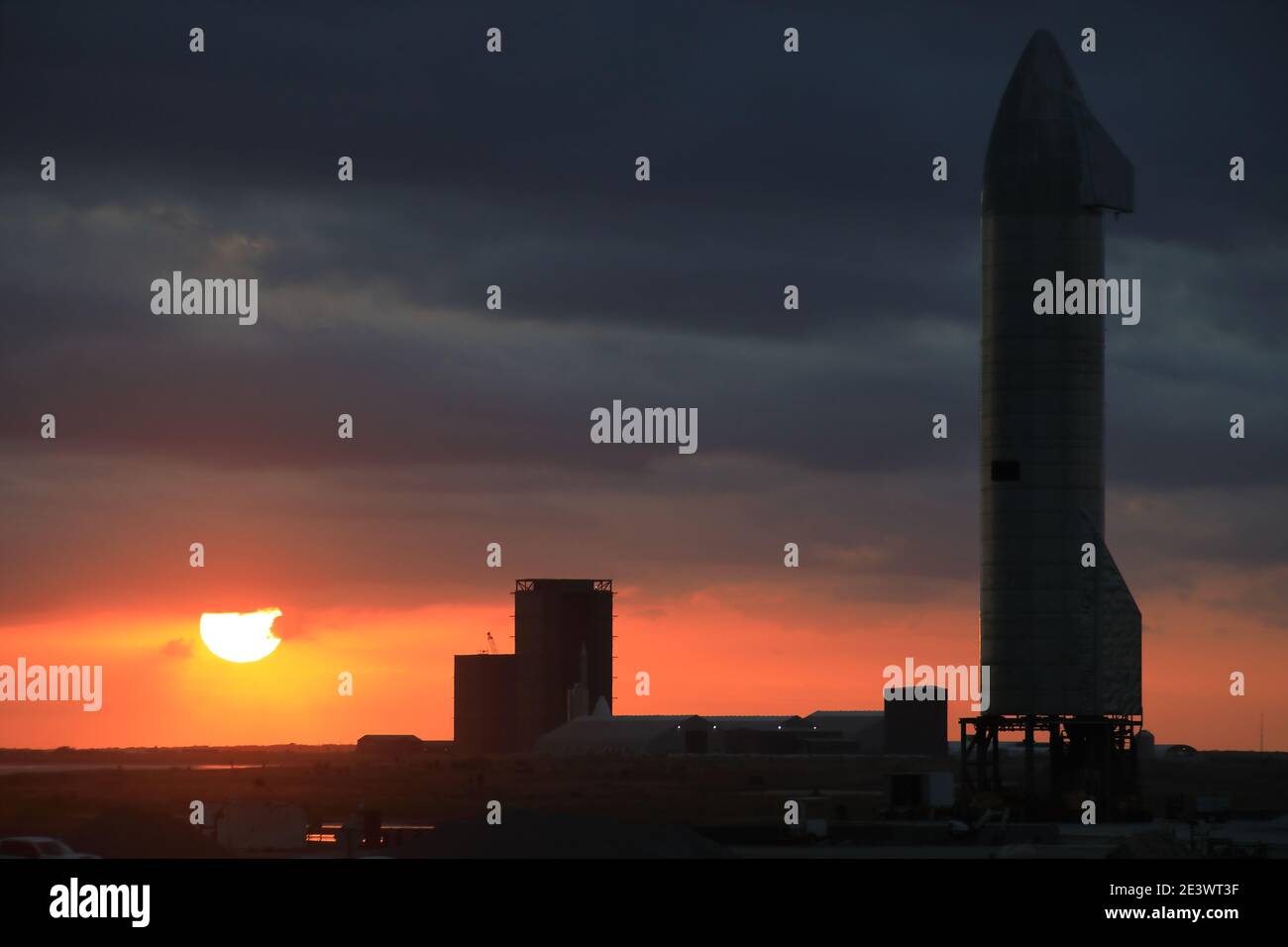 Launchpad hi-res stock photography and images - Alamy