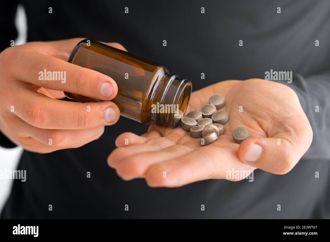 Blood loss hi-res stock photography and images - Alamy