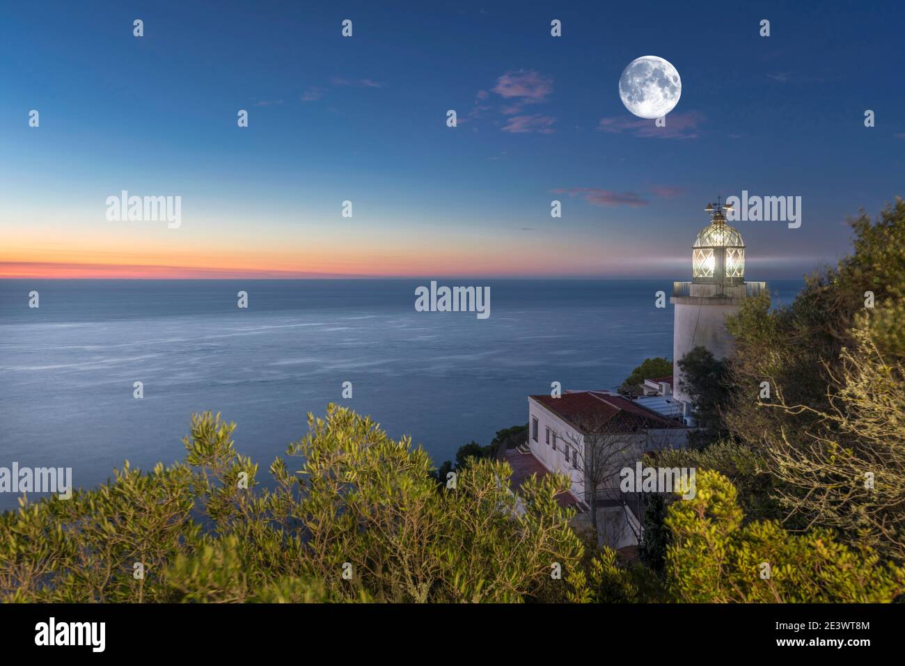 LIGHTHOUSE MUNTANYA DE SANT SEBASTIA DE LA GUARDA LLAFRANC COSTA BRAVA ...