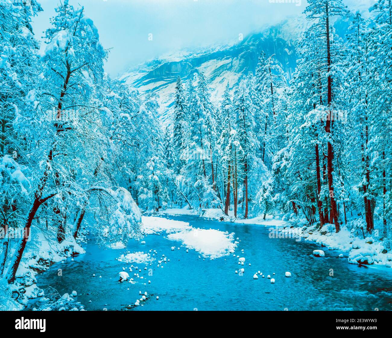 Usa california yosemite snow hi-res stock photography and images - Alamy