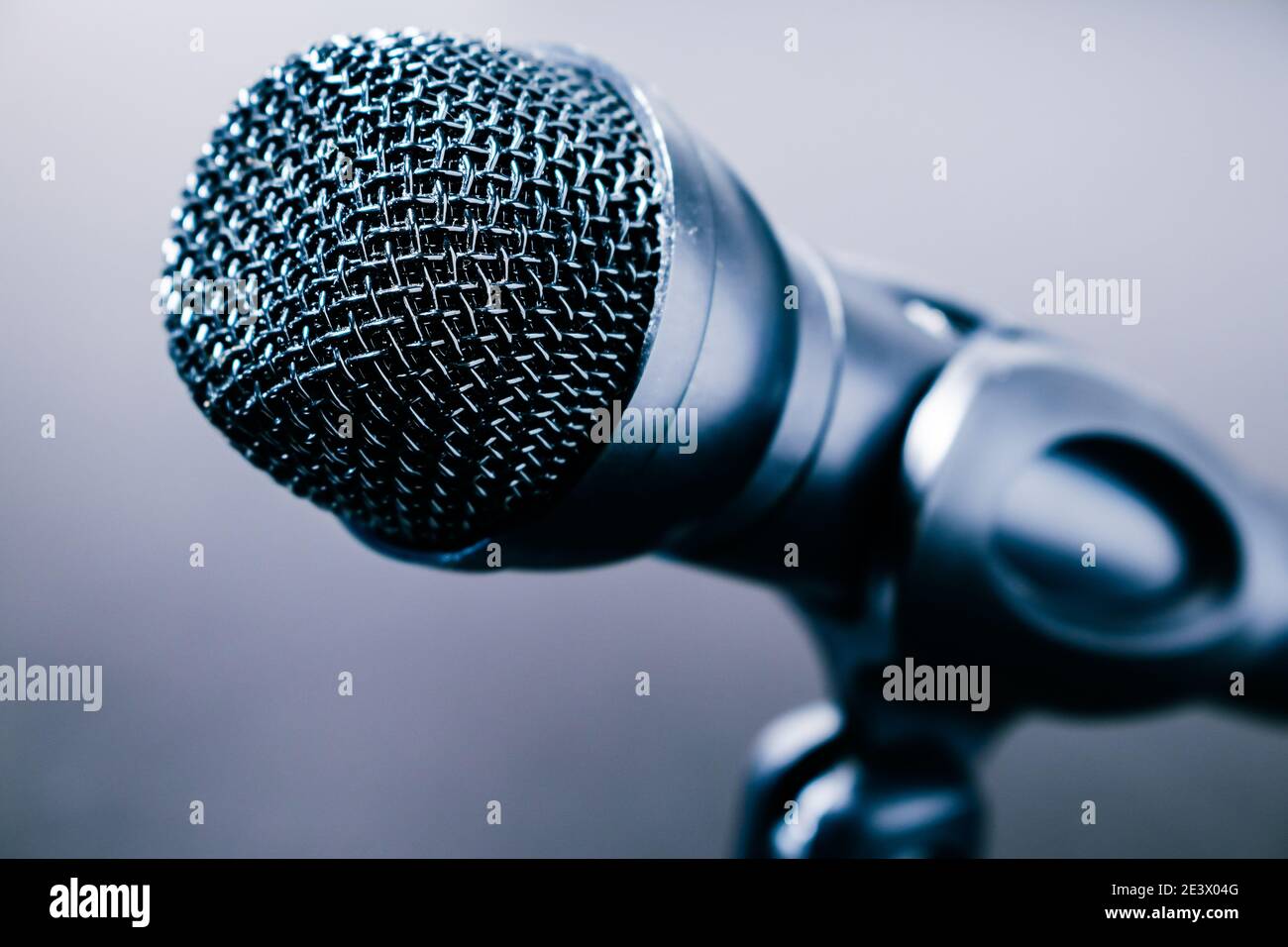Desk microphone hi-res stock photography and images - Alamy