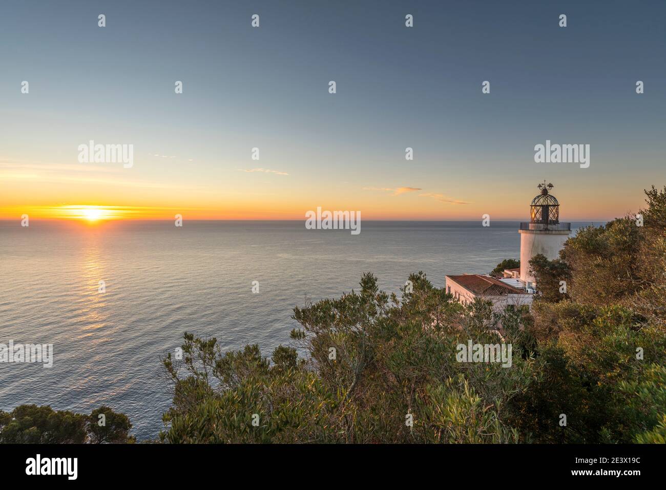 LIGHTHOUSE MUNTANYA DE SANT SEBASTIA DE LA GUARDA LLAFRANC COSTA BRAVA ...