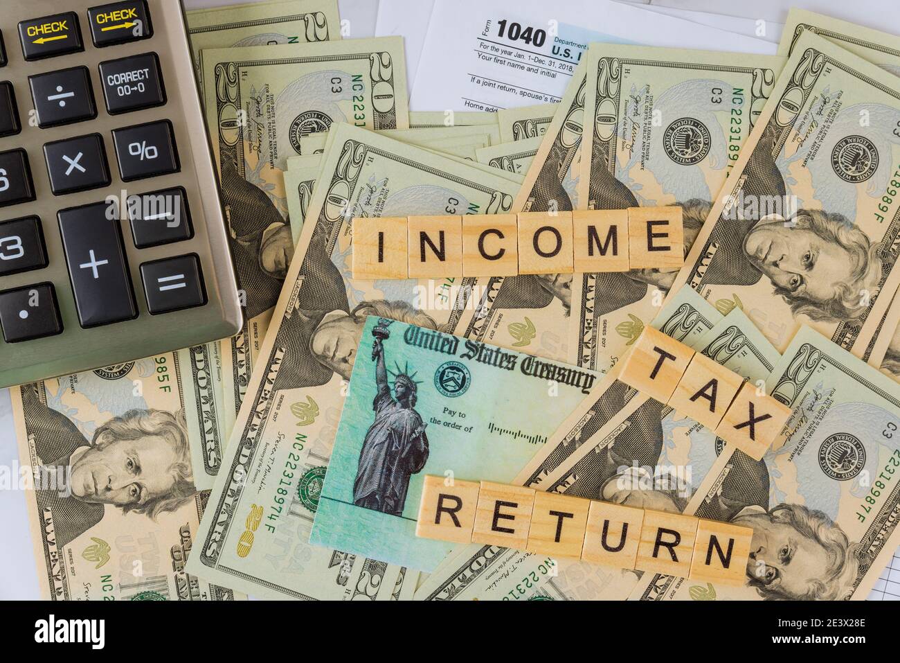 Individual Income Tax date time return form 1040 U.S. with calculator ...