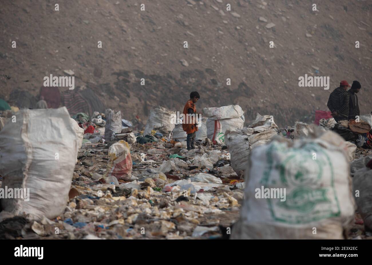 Waste picker india hi-res stock photography and images - Alamy
