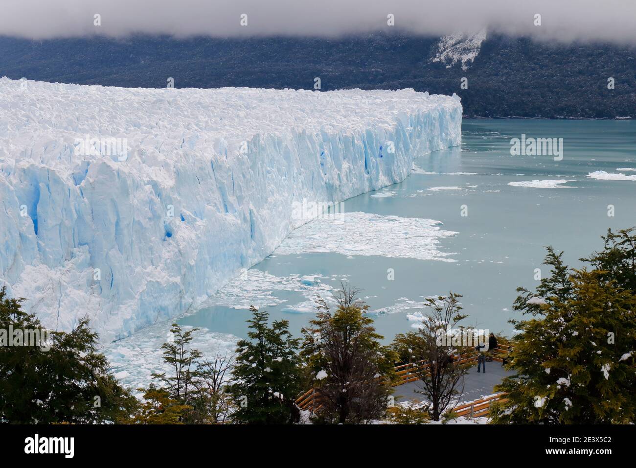 Ice calving at perito moreno glacier hi-res stock photography and ...