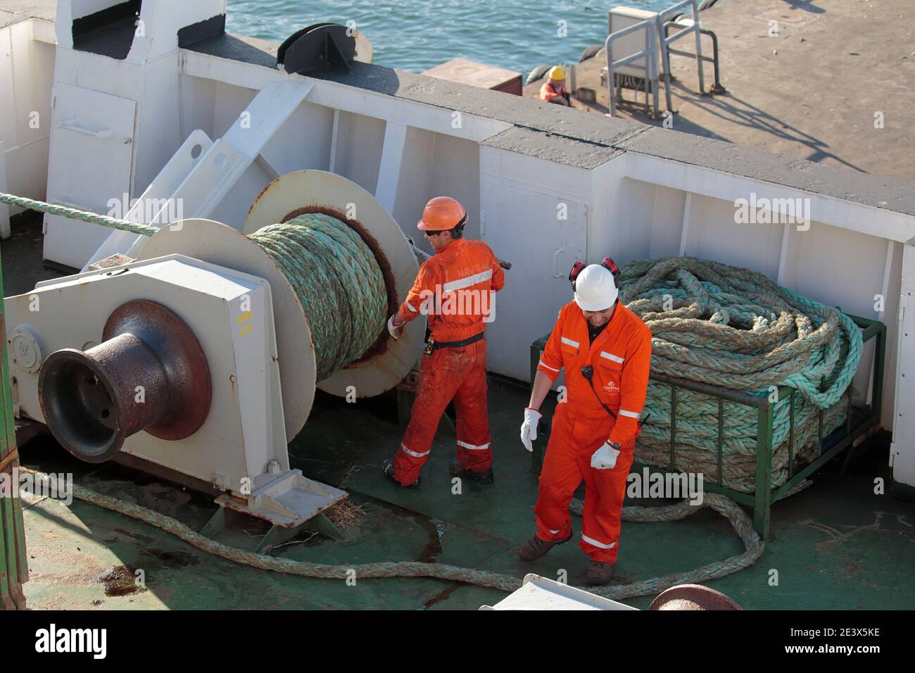 Deckhands on boat hi-res stock photography and images - Alamy