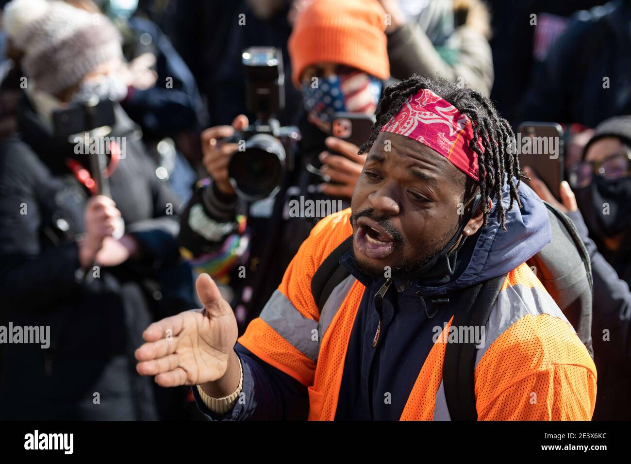 Tears running down face hi-res stock photography and images - Alamy