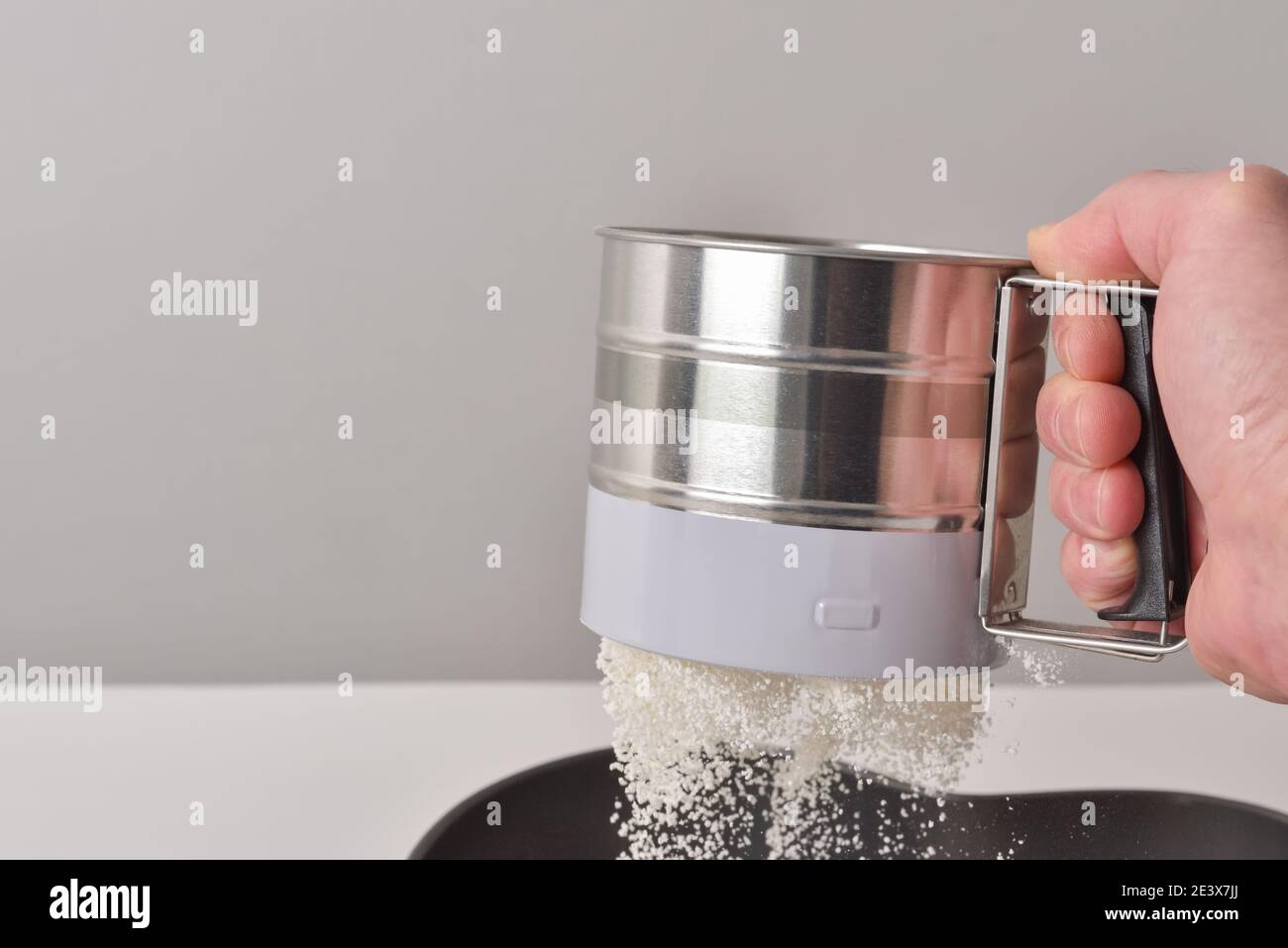 Sifting wheat hi-res stock photography and images - Alamy