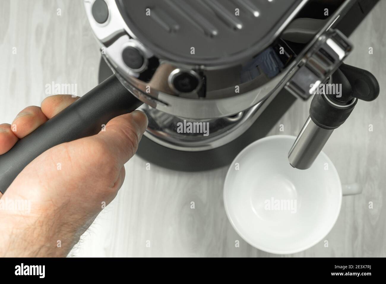 Hand machine hi-res stock photography and images - Alamy