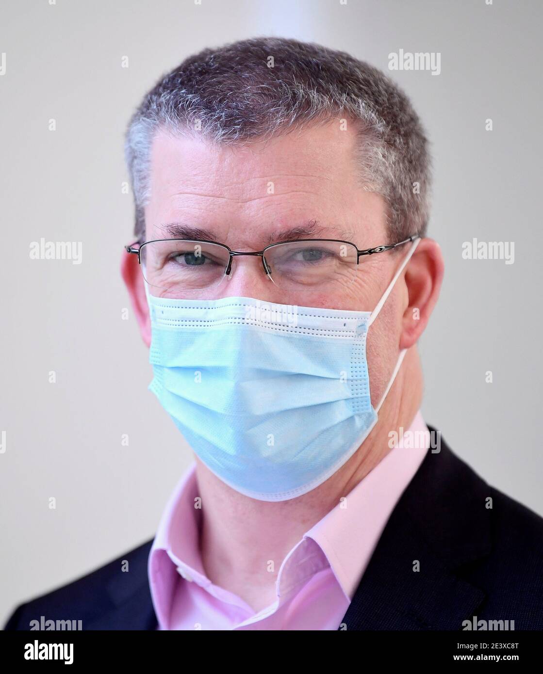 Nhs ceo hi-res stock photography and images - Alamy