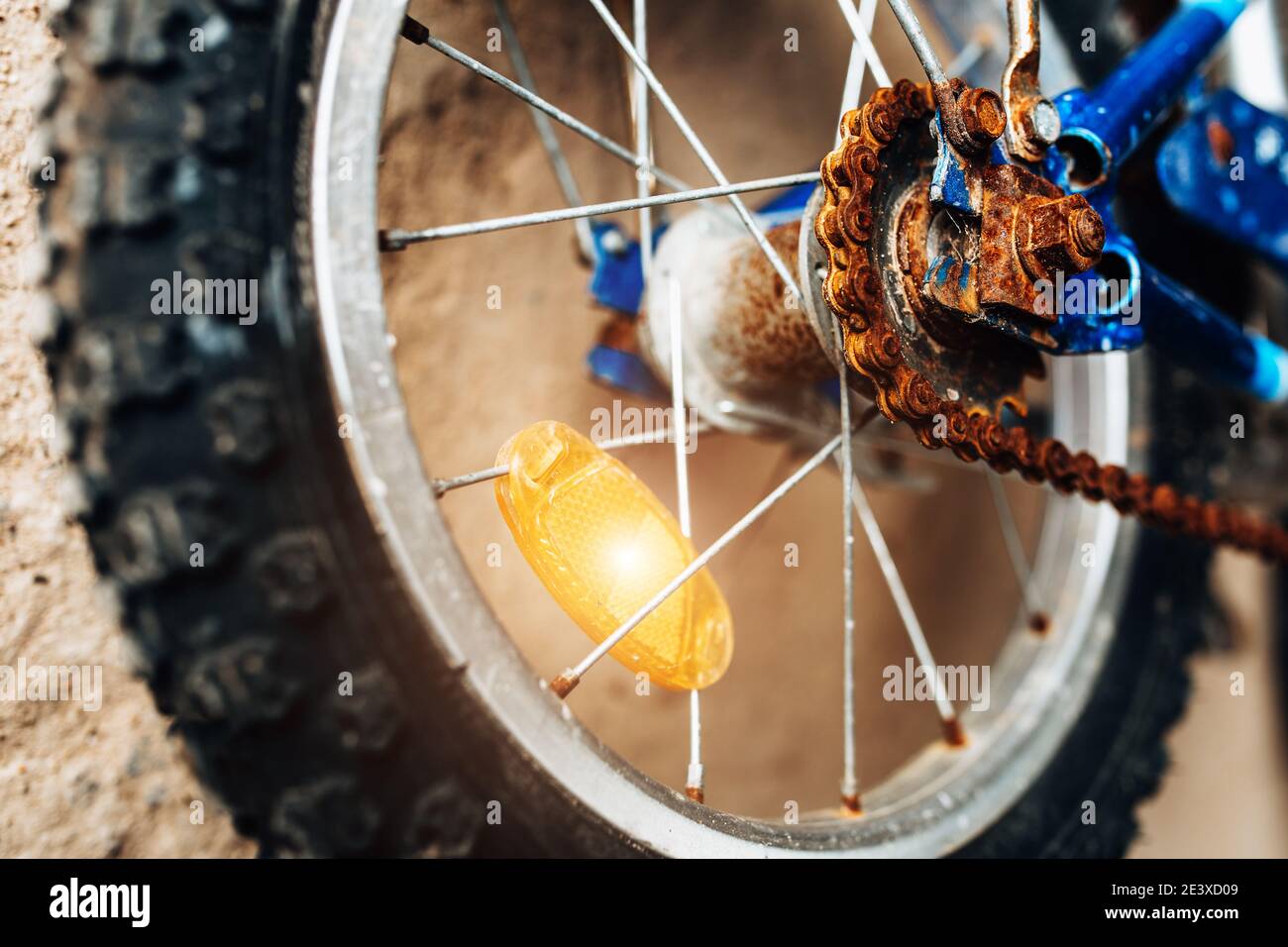 Plastic road safety reflector hi-res stock photography and images - Alamy