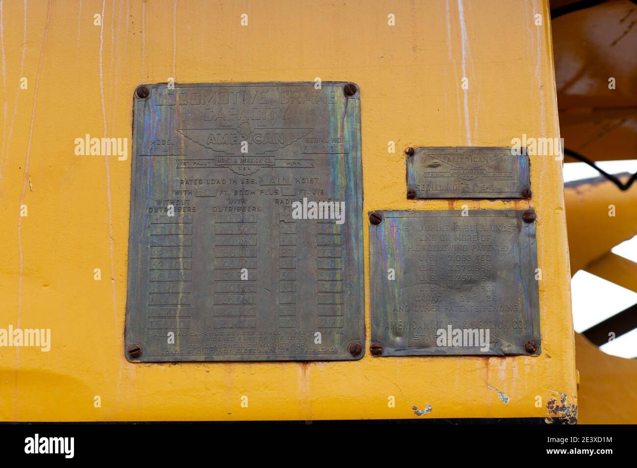 Railroad crane hi-res stock photography and images - Alamy