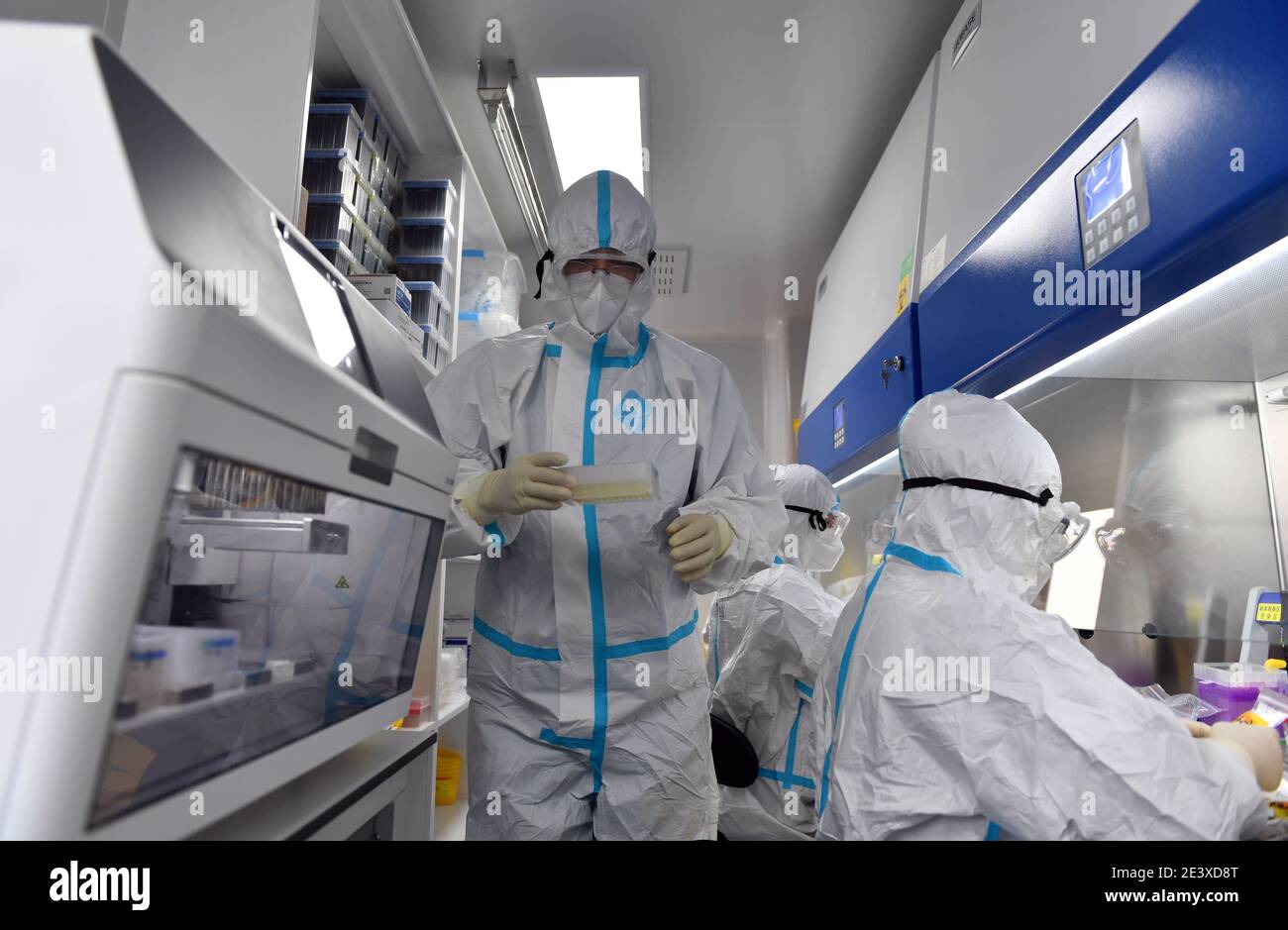 Moble cabin laboratory hi-res stock photography and images - Alamy