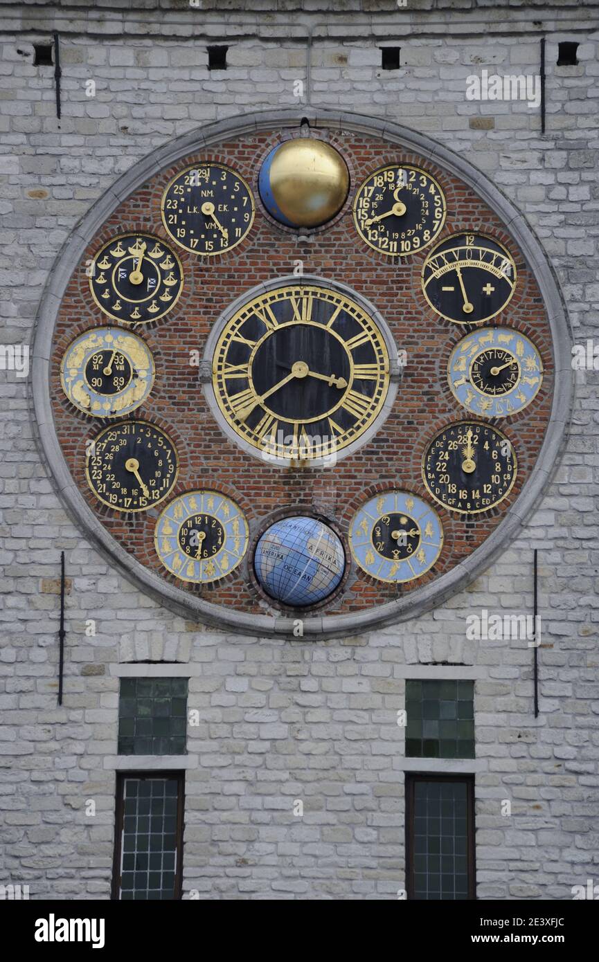 Lier, Uhrturm Zimmerturm (Zimmertoren) oder auch Corneliusturm ...