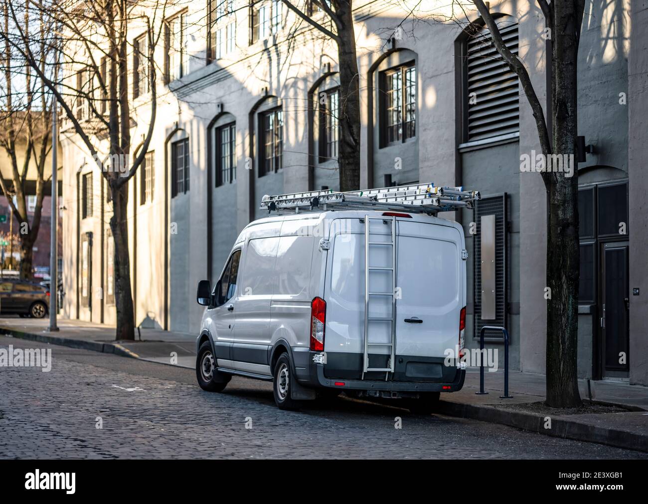 Cargo vans hi-res stock photography and images - Alamy