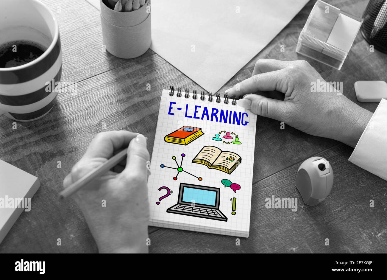 E-learning concept drawn on a notepad Stock Photo - Alamy
