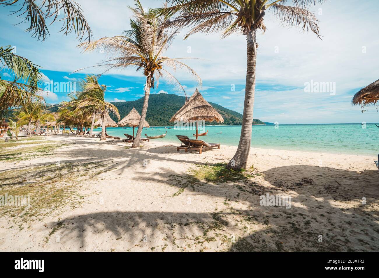 Tropical beach in the Lipe Stock Photo - Alamy