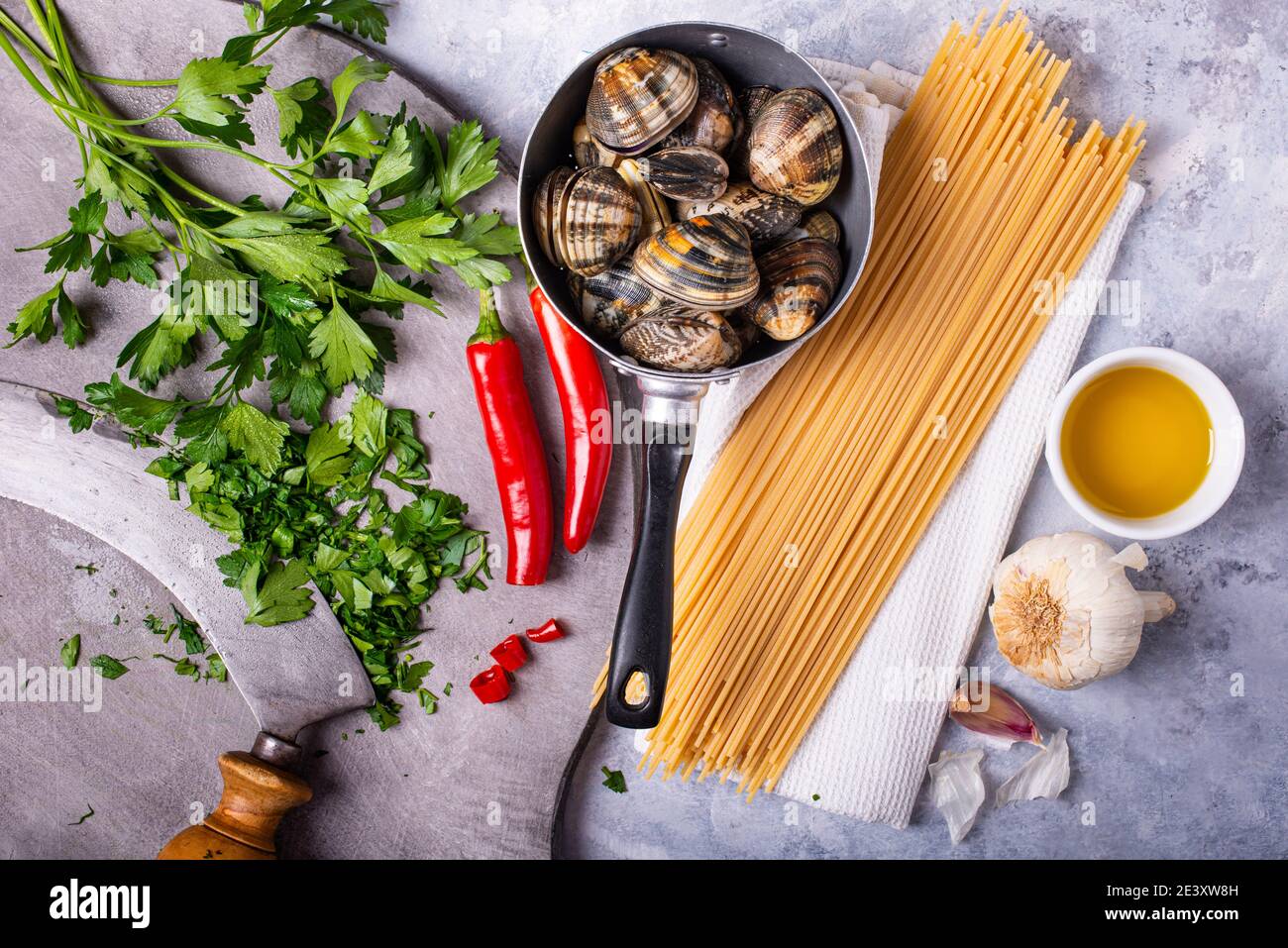 Clam structure hi-res stock photography and images - Alamy