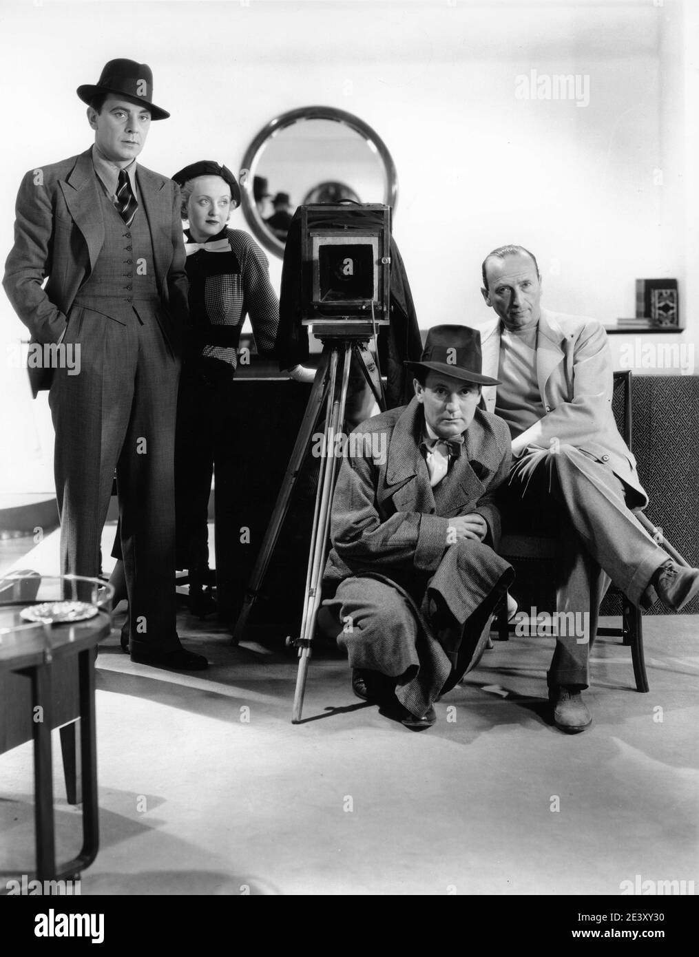 GEORGE BRENT BETTE DAVIS ROSCOE KARNS and Director MICHAEL CURTIZ ...
