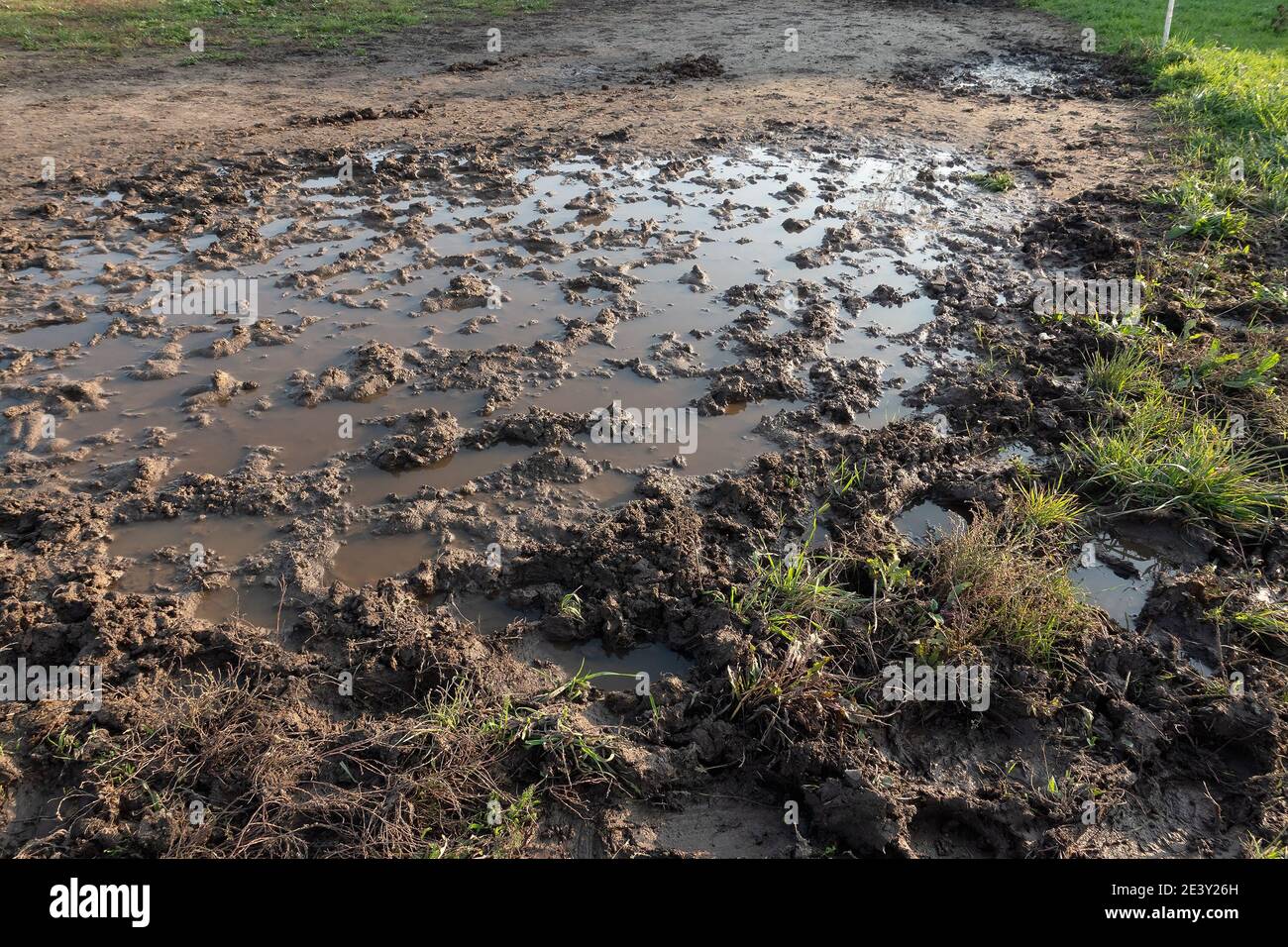 Messy road close up hi-res stock photography and images - Alamy