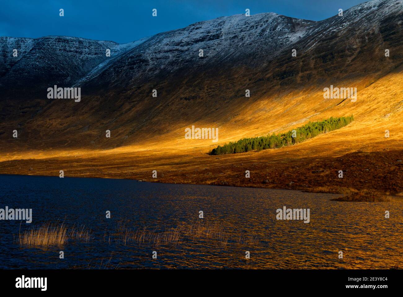 Loch Coire nan arr and Beinn Bhan, Wester Ross Stock Photo - Alamy