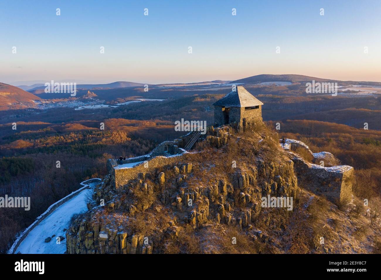 Salgo castle hi-res stock photography and images - Alamy
