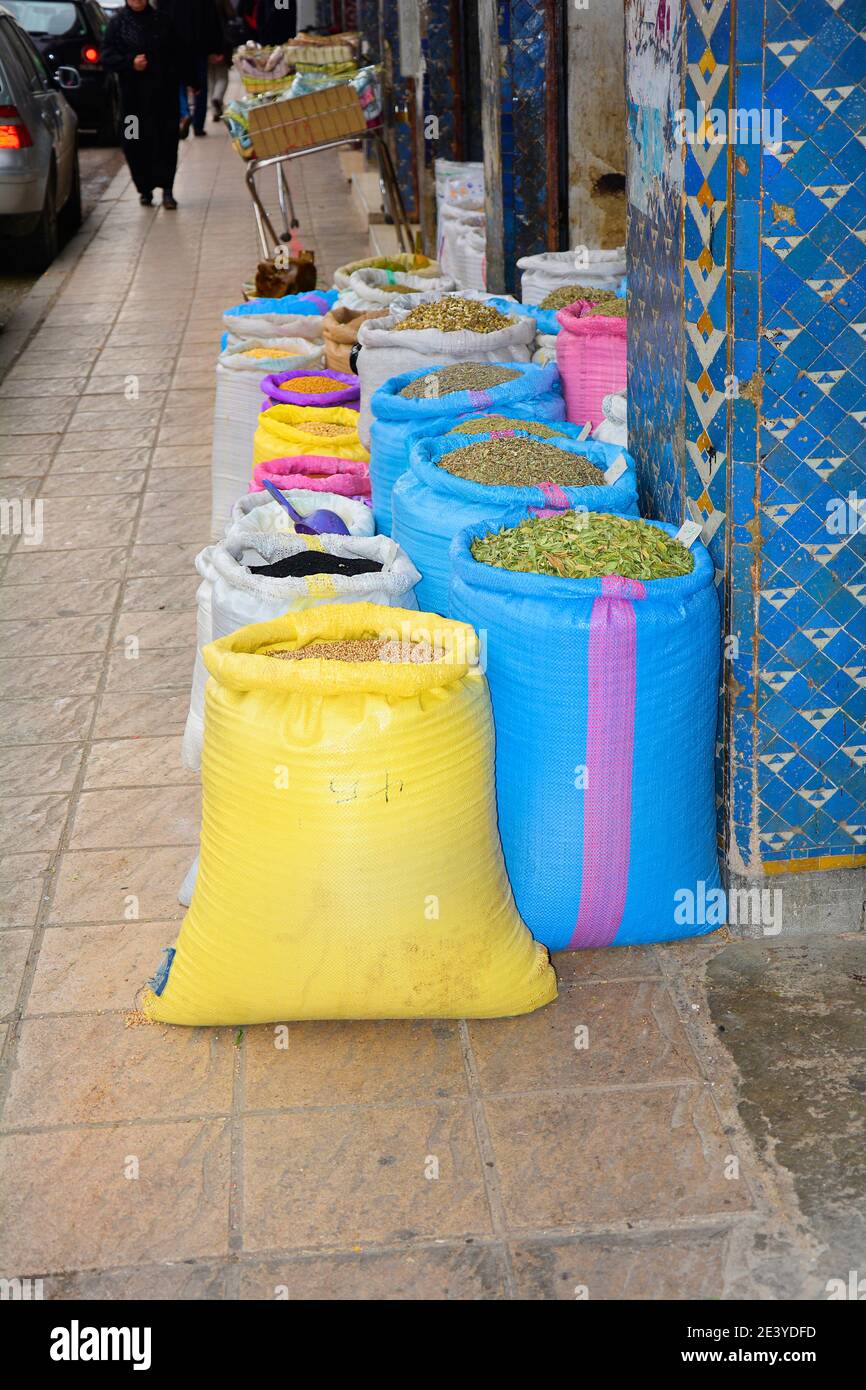Morocco, grocery in Fez Stock Photo - Alamy