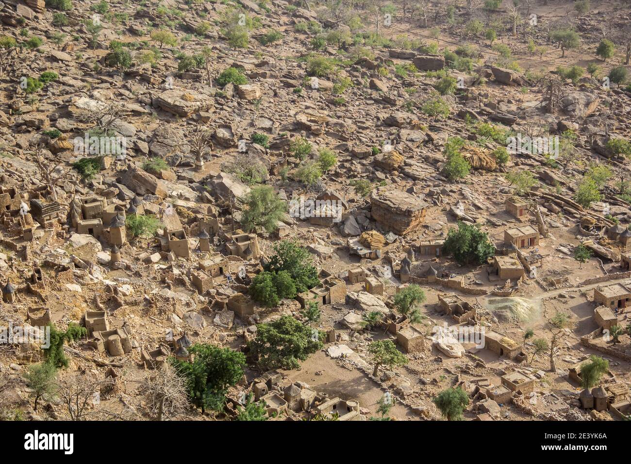 Cliff of Bandiagara (Land of the Dogons), Mali Stock Photo - Alamy